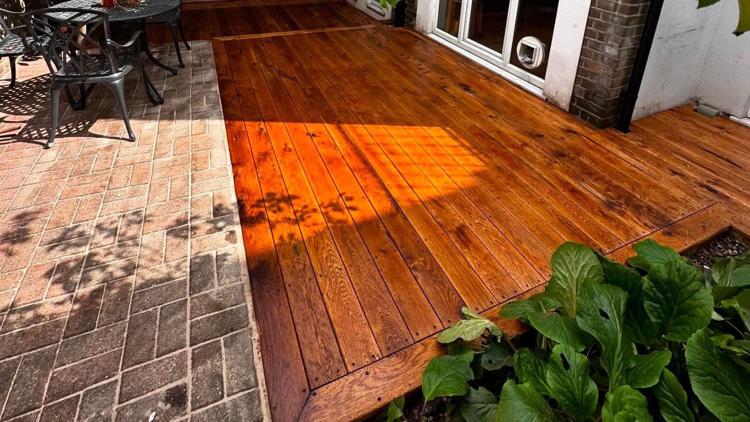 European Oak Decking Area | UK Timber Projects Gallery